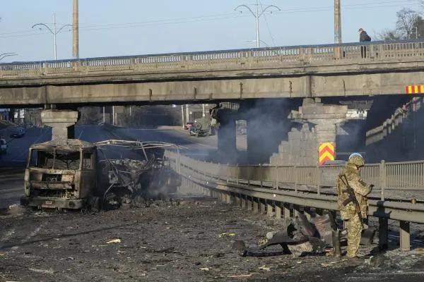 Ukraine's bridge bombing disrupts Russia's key supply lines, US media ...