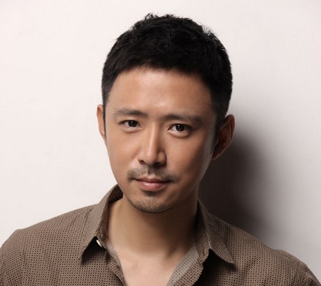 Famous actor Gao Xin: protect his paralyzed girlfriend with love, let ...