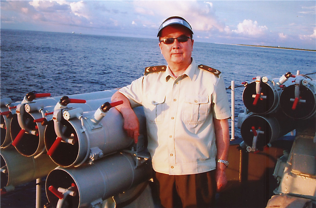 The death of a top electronic warfare professor who created many firsts ...