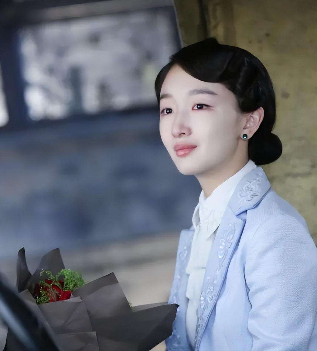 Zeng Zhiwei's sentence "I sneaked past her" revealed the corrupt love ...