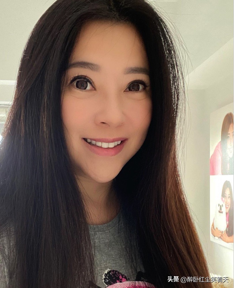 A recent photo of the 52-year-old "Most Beautiful Guo Fu" was exposed ...