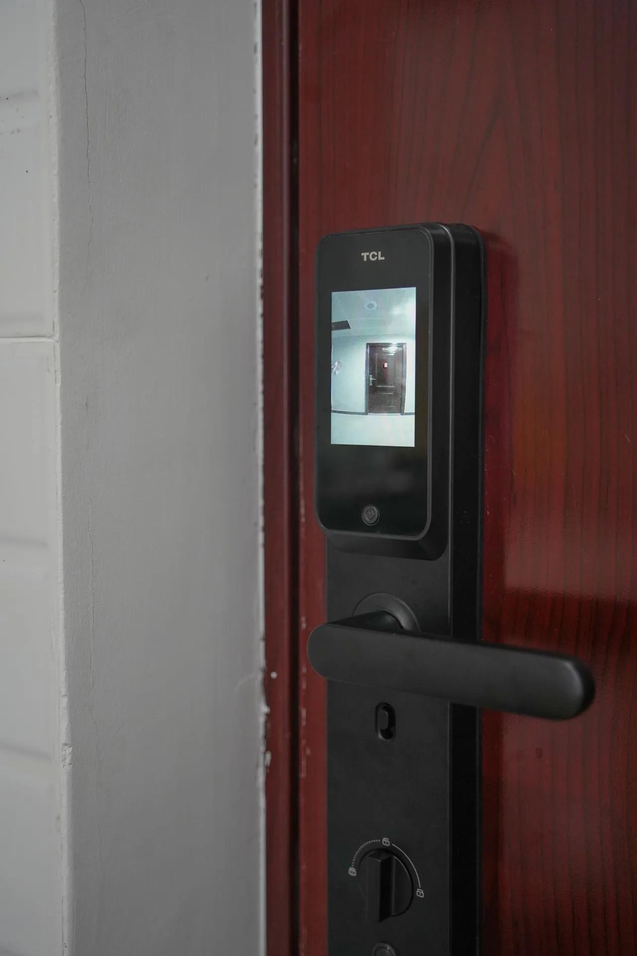 Q9G-L smart door lock, a black technology product that makes you ...