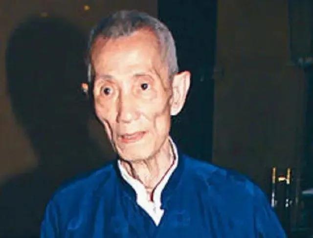 The strange man "Chen Bo" kept the three generations of Li Ka-shing ...