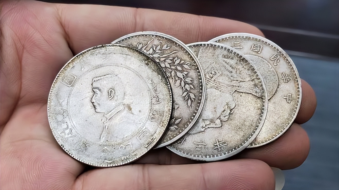 I am afraid that others will drop the package and mark the silver coins ...