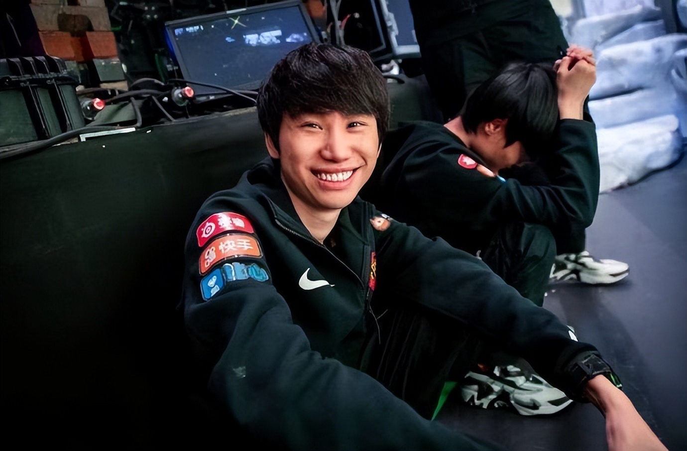 Doinb銳評LPL整體水平下降：現在菜的人太多，都當工作沒那麼熱愛 - 頭條匯