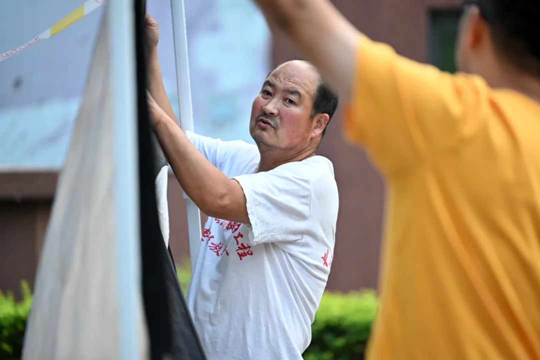 Lao Tian and his red projection room - iMedia