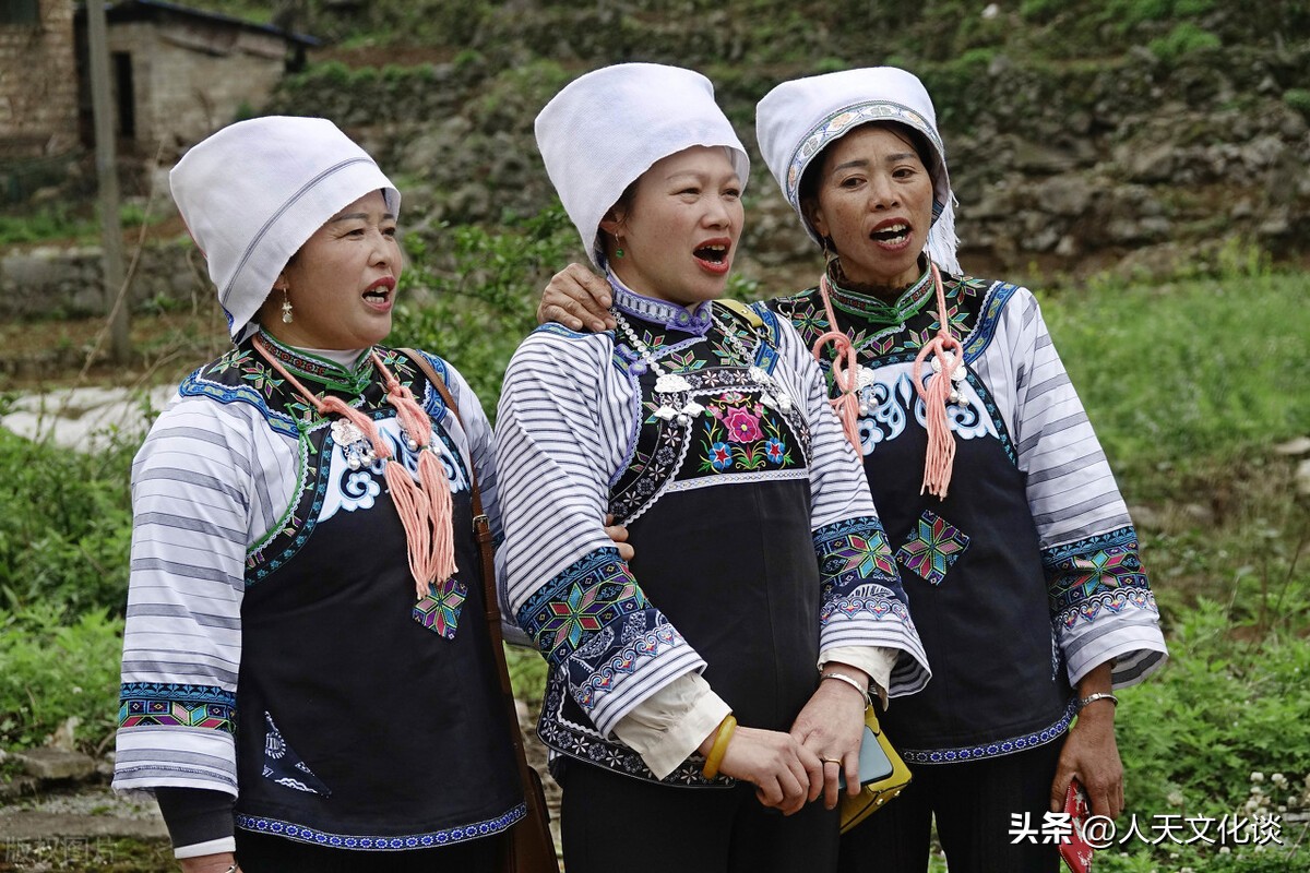 Xuanwei Folk Songs · Songs of Filial Piety: "The Opening Song" "In ...