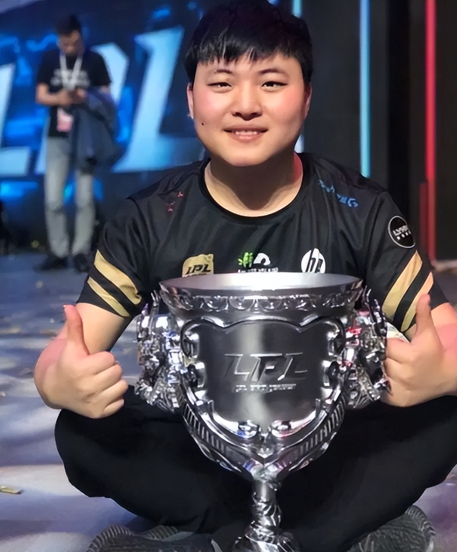 玩消失！UZI無奈：MLXG沒時間觀念！Doinb也無奈吐槽 - 資訊咖