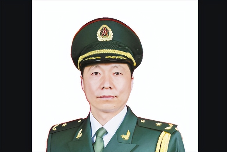 In 2003, Yang Liwei suddenly heard a strange "knock on the door" in ...
