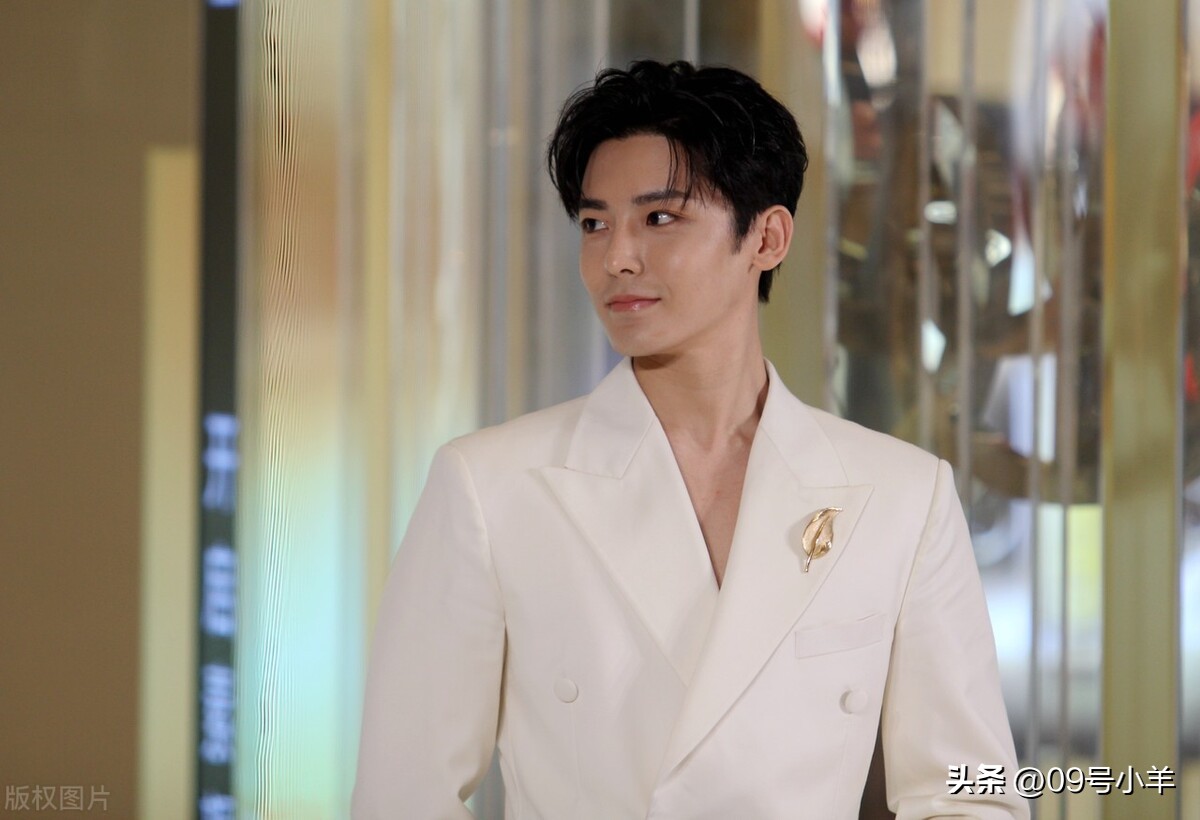 Zeng Li, Hou Minghao and Wang Dalu Wuhan attended the business event of ...