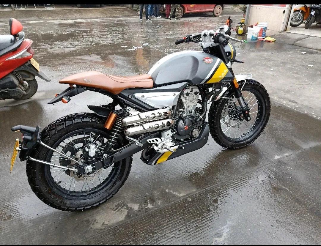 The first brother with retro appearance, Aprilia CR150 - iMedia