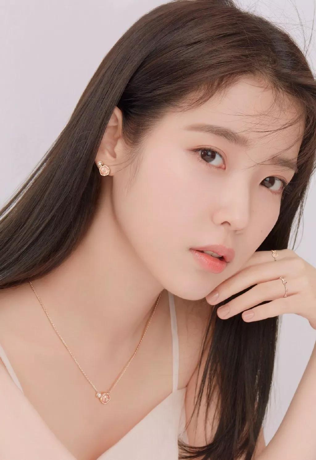 IU Li Zhien, the little rich woman in the world, a story of gorgeous ...