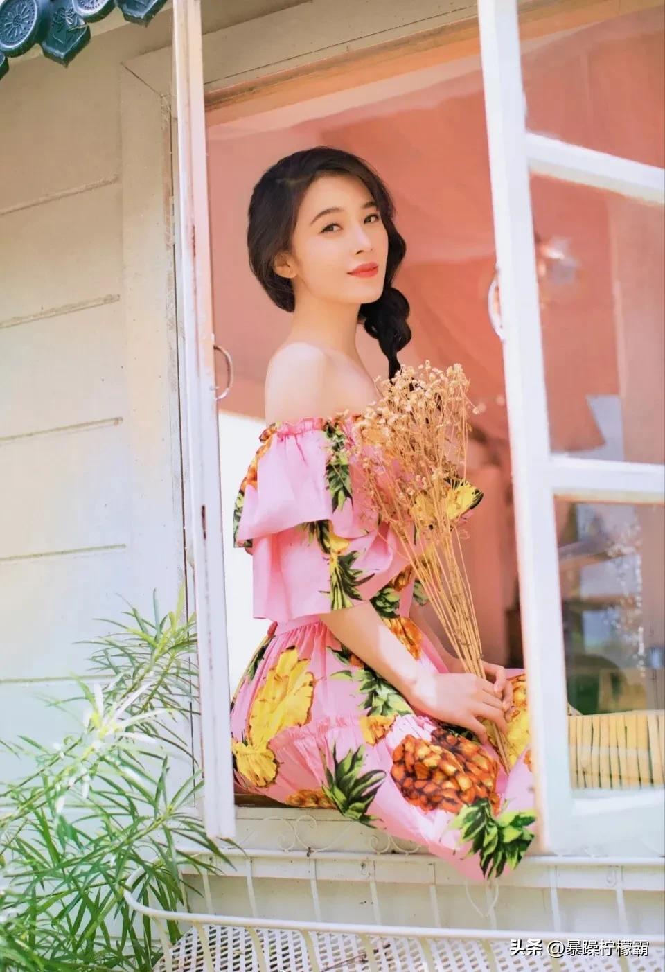 Zhao Han Yingzi: Fairy on earth, elegant and demure, charming and ...