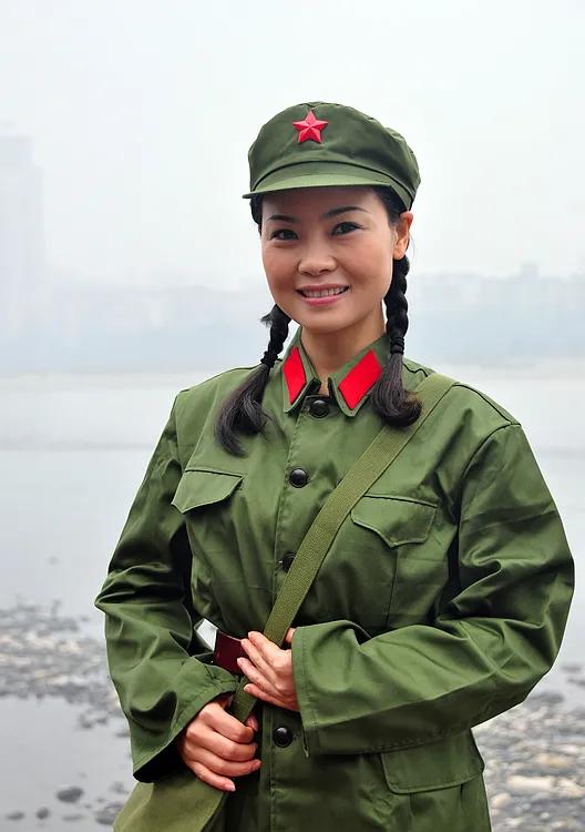 The heroic Chinese female soldier - iNEWS