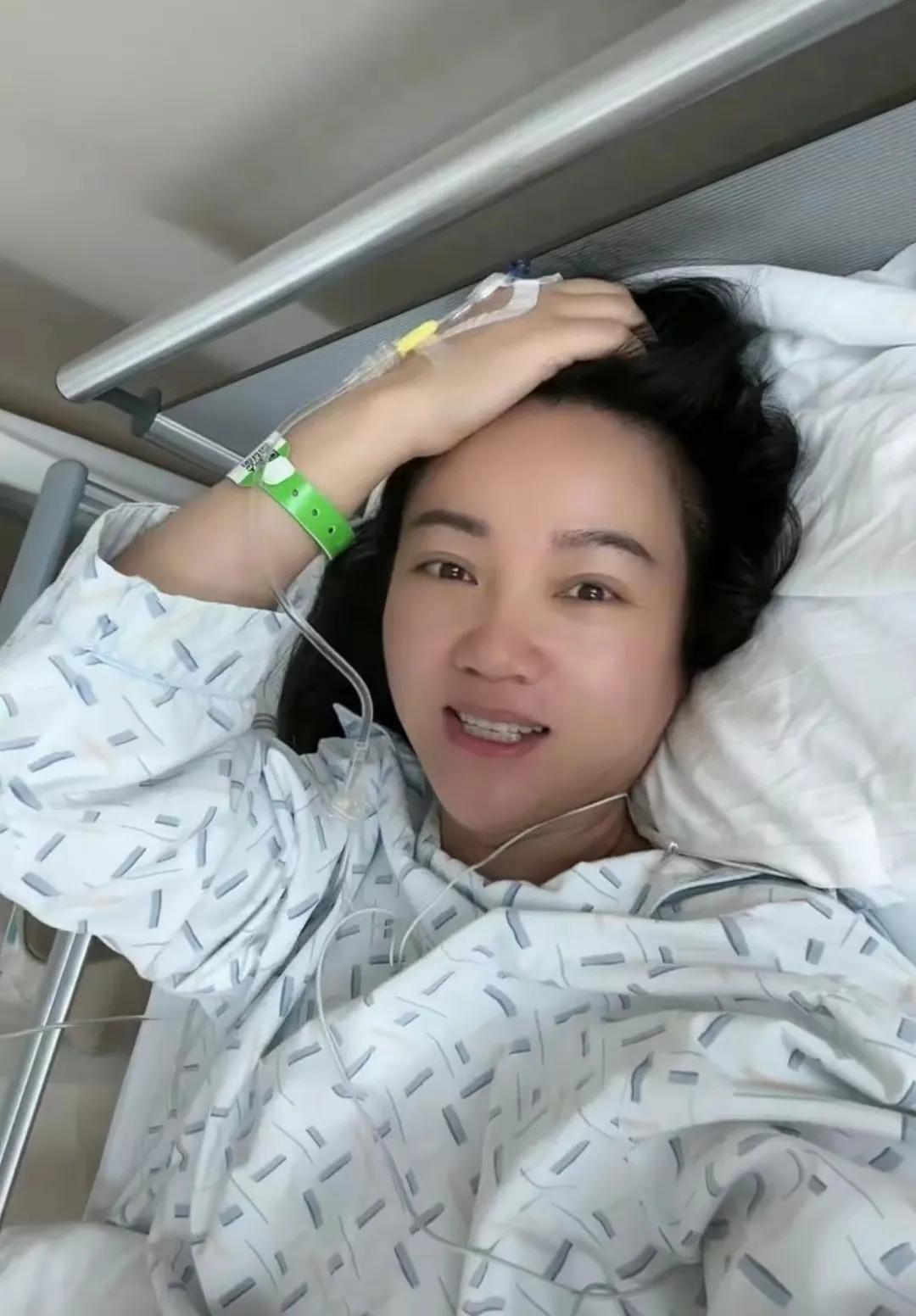 The host Zhou Qun was seriously ill and hospitalized, the cause of the illness deserves ...