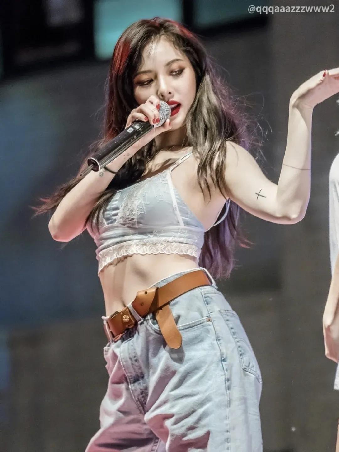 Sexy Kim HyunA has a super hot body - iNEWS