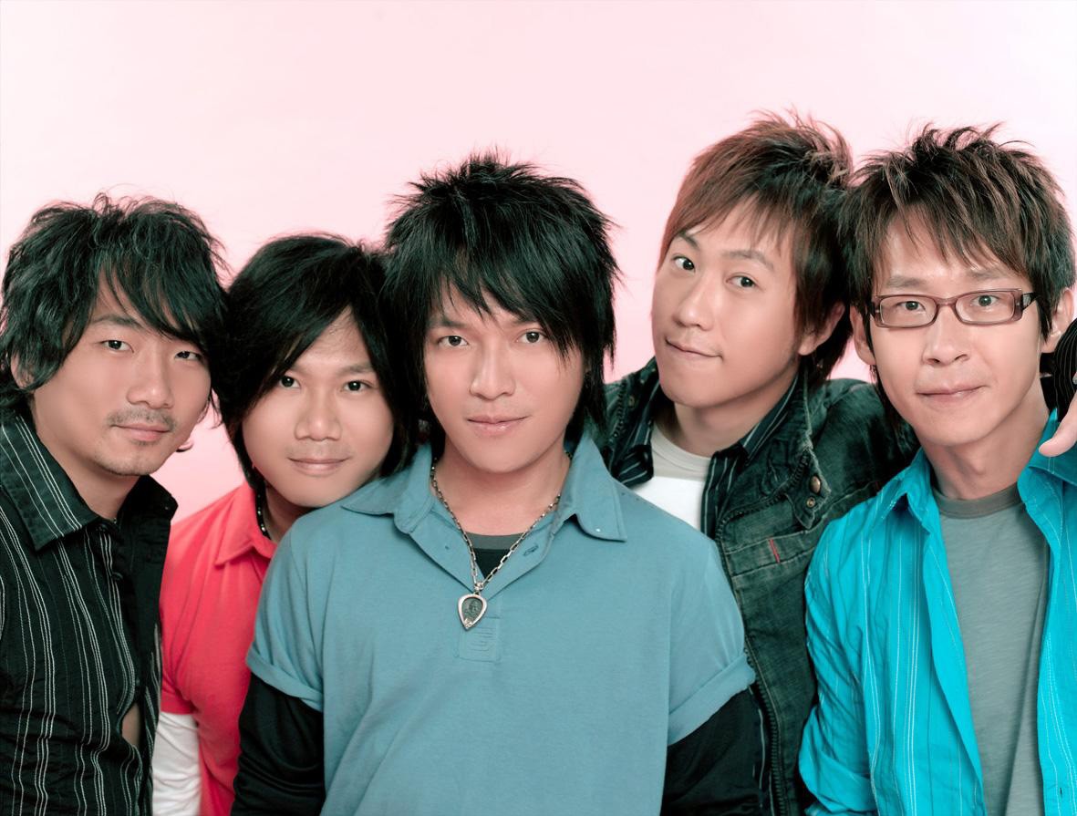 They are all playing in bands, why has Mayday been popular for so long ...