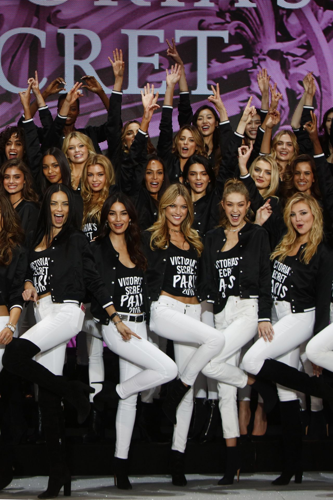 The world's most beautiful supermodels, gathered together to take a ...