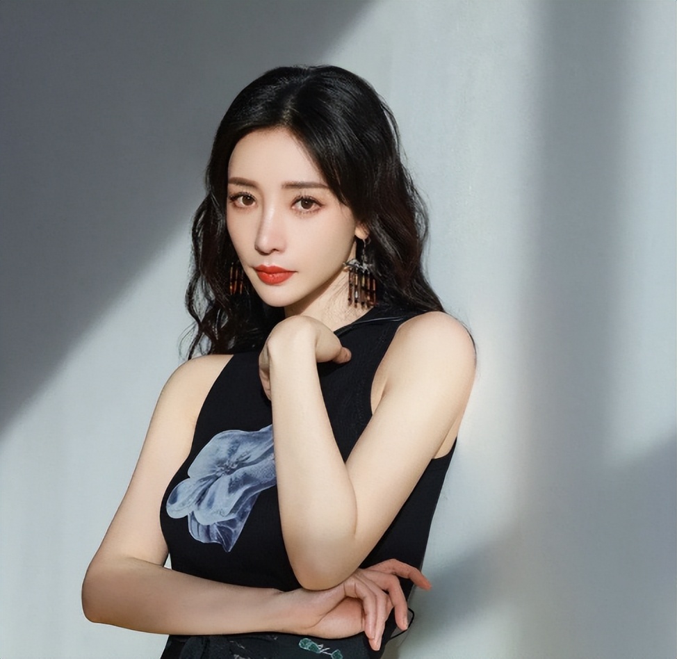 "Sexy Goddess" Liu Yan, has changed? - iMedia