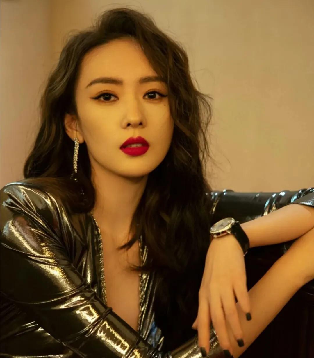 Entertainment Gossip Yang Yang Wu Lei Hu Ge Zhao Liying Ren Jialun Cai ...