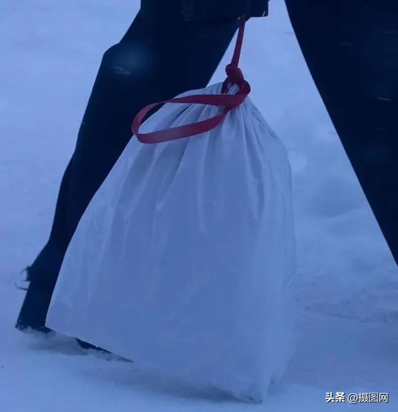 Balenciaga's "new design" was complained by the whole network?This ...