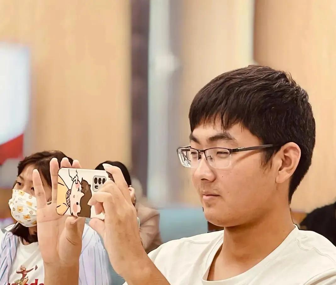 Chen Xinlei · Draw strength - iNEWS