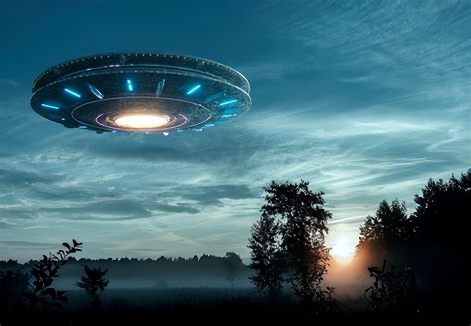 Mysterious Disc-Shaped UFOs: The Science and History Behind the Quest ...