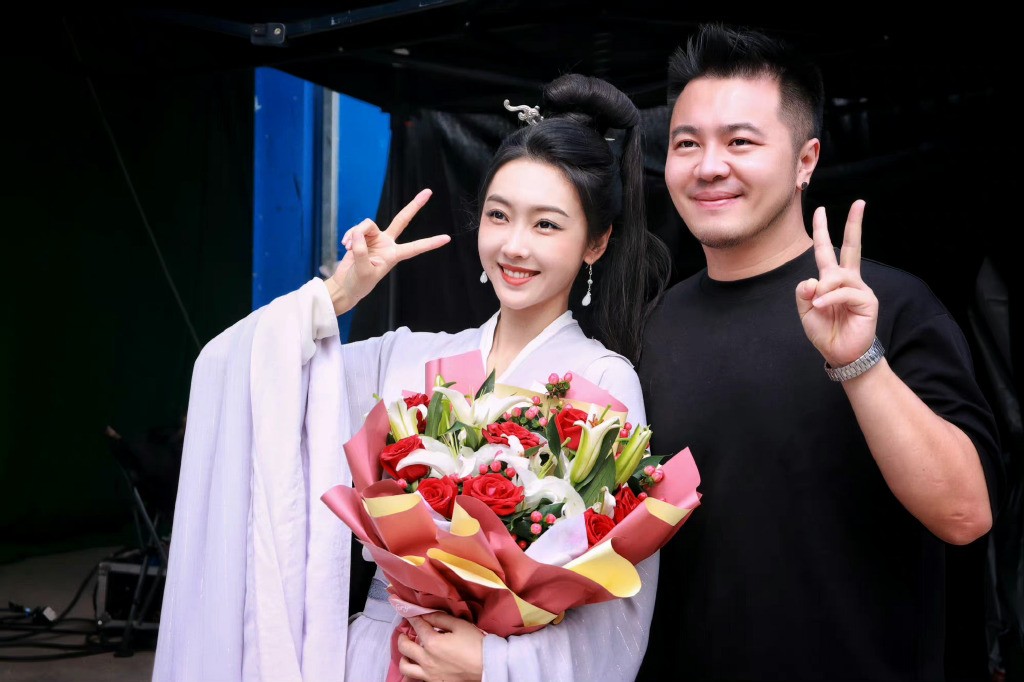 "Xing with the Phoenix" Xuan Lu's final photo was exposed, the second ...