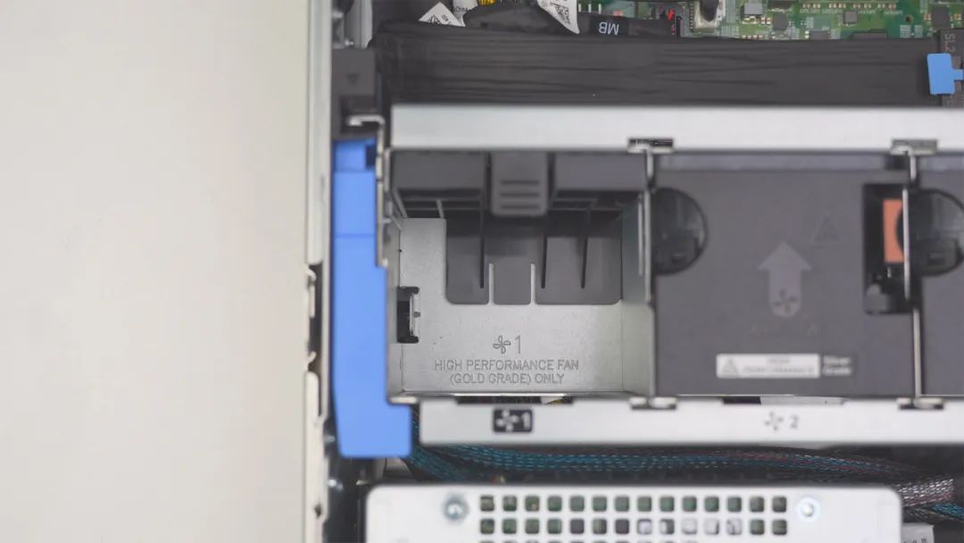 High-value thoughtful balanced player: Dell PowerEdge R760xs server ...