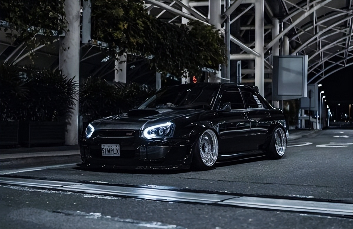 #Low-lying Darth Vader#Subaru Impreza#AIRBFT Air Suspension - iNEWS