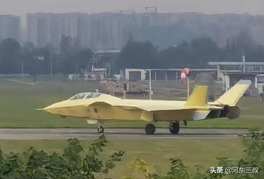 From quantitative change to qualitative change, the J-20 appeared in ...