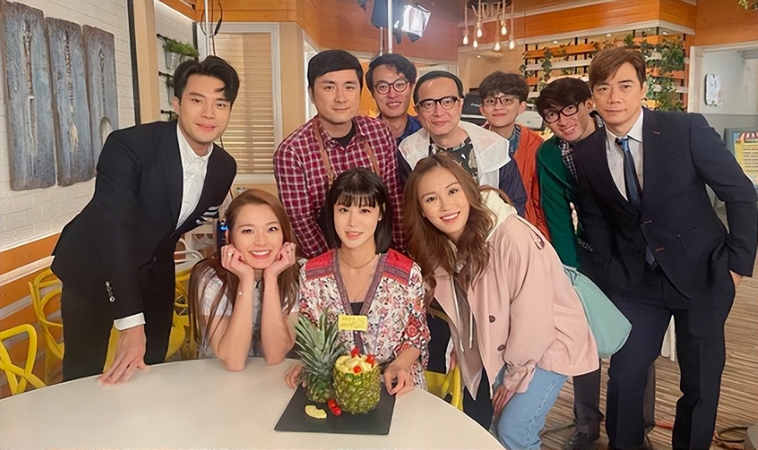 TVB Xiaohua suddenly became beautiful, netizen: came back from Korea? look different - iMedia