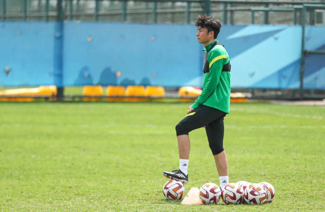 14 appearances in 14 months, the overseas career is over! The national ...