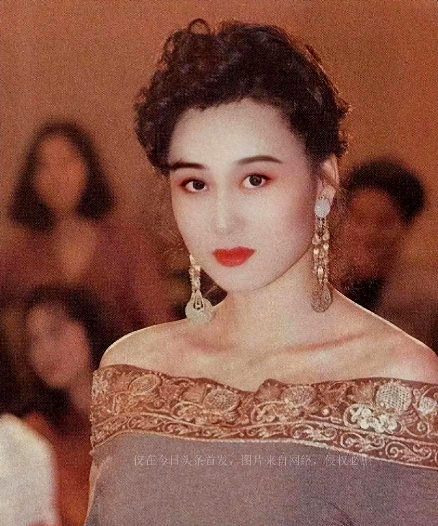 "The most beautiful person in the world" Li Zhi: The gambling king took ...