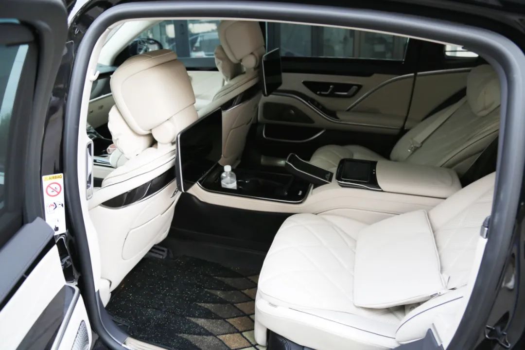Mercedes-Benz Maybach upgrade the original car refrigerator happiness ...