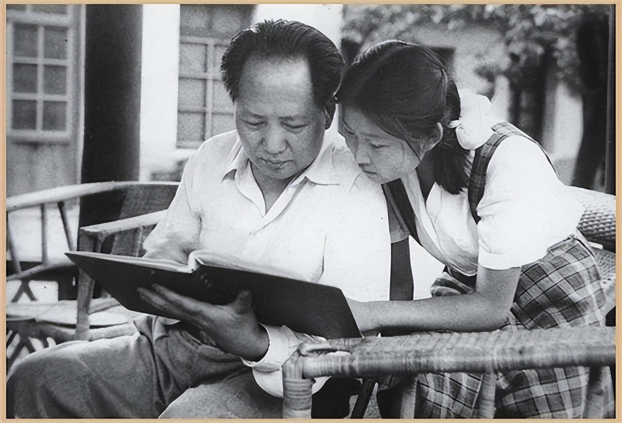 The ending of Mao Zedong's 10 children, the eldest son died, the two ...