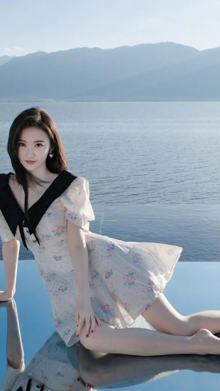 Beauty Wallpaper Issue 225 - Jing Tian - iNEWS