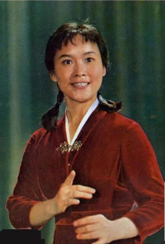 Li Guyi: I feel guilty about my daughter behind the scenery. After the ...