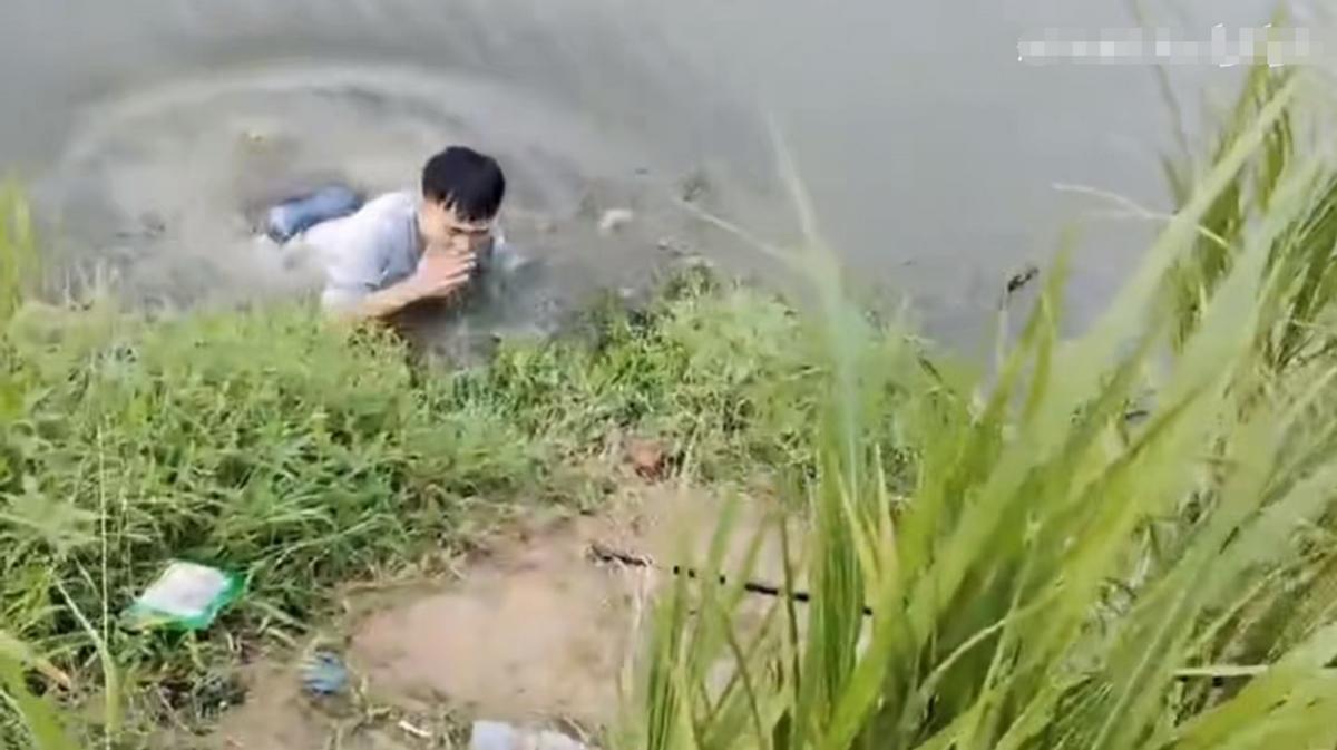Yaoyang fell into the river, Mozi was so happy after watching it, and ...