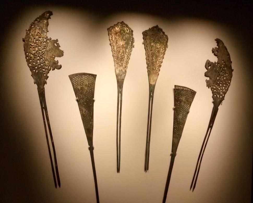 The Craftsmanship and Artistic Characteristics of Gold and Silverware ...