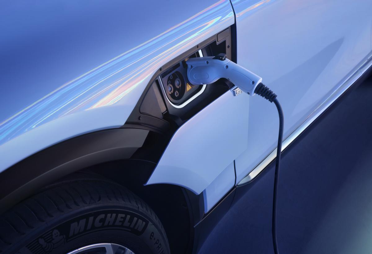 What is the luxury exclusive charging experience?Interpretation of ...