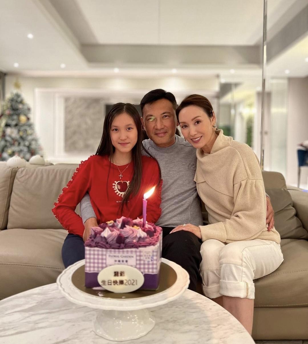 Guo Keying posted a family portrait for her husband's birthday, Lin ...