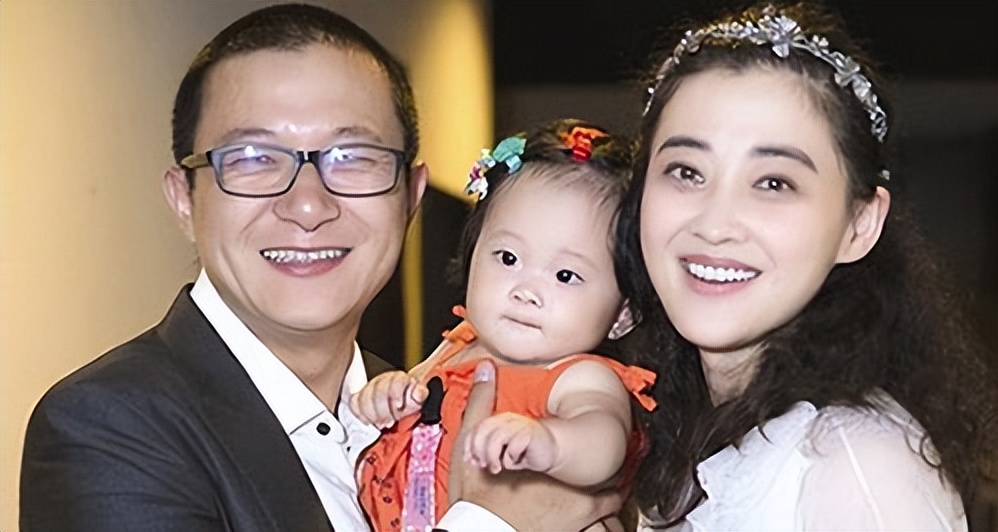 Mei Ting: She was married for 6 years and raised a "white-eyed wolf ...