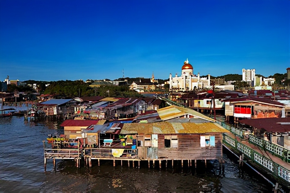 These 8 books tell the past and present of Malaysia - iNEWS