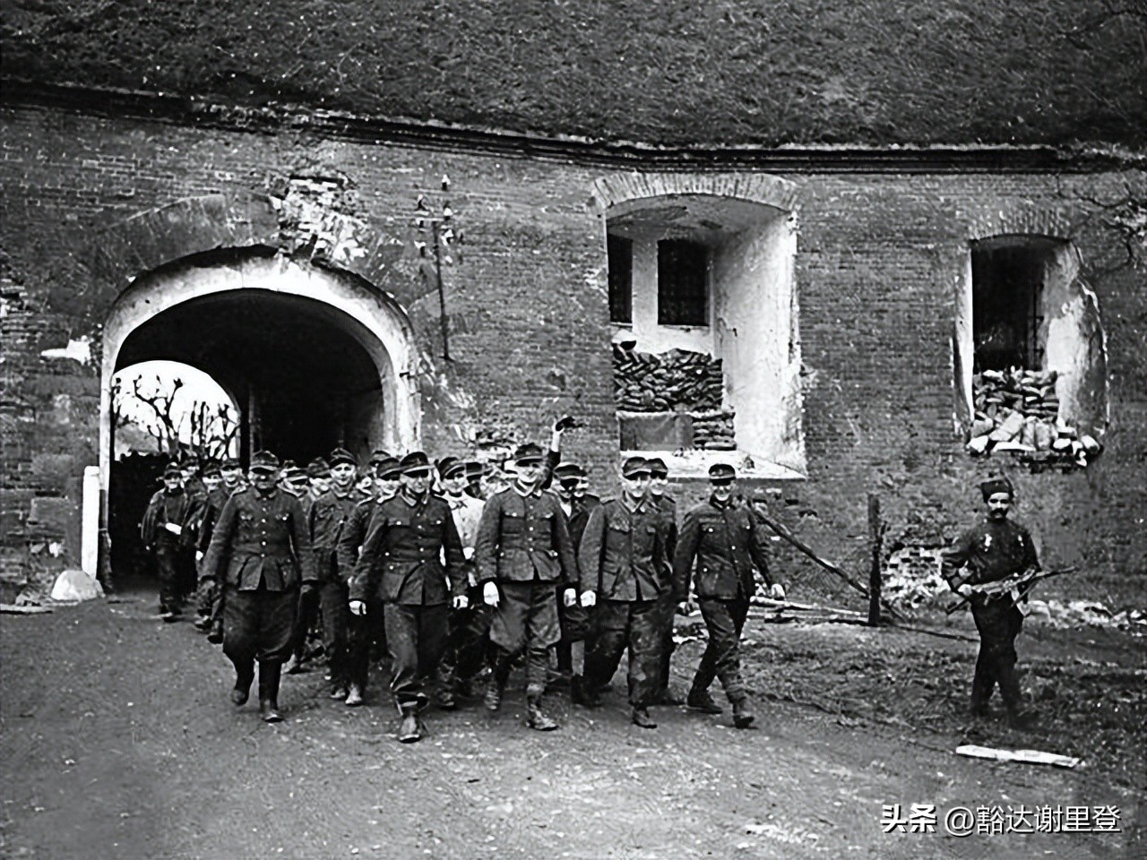 Battle of Budapest: Stalin's Ninth Strike - iNEWS