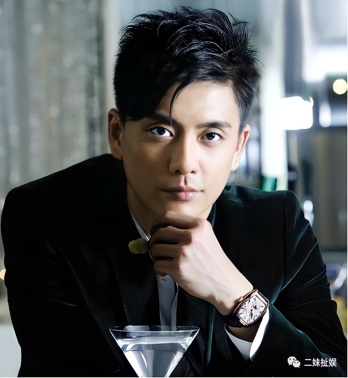 Because Hong Kong's former female artist Gou Yunhui and her wealthy ...