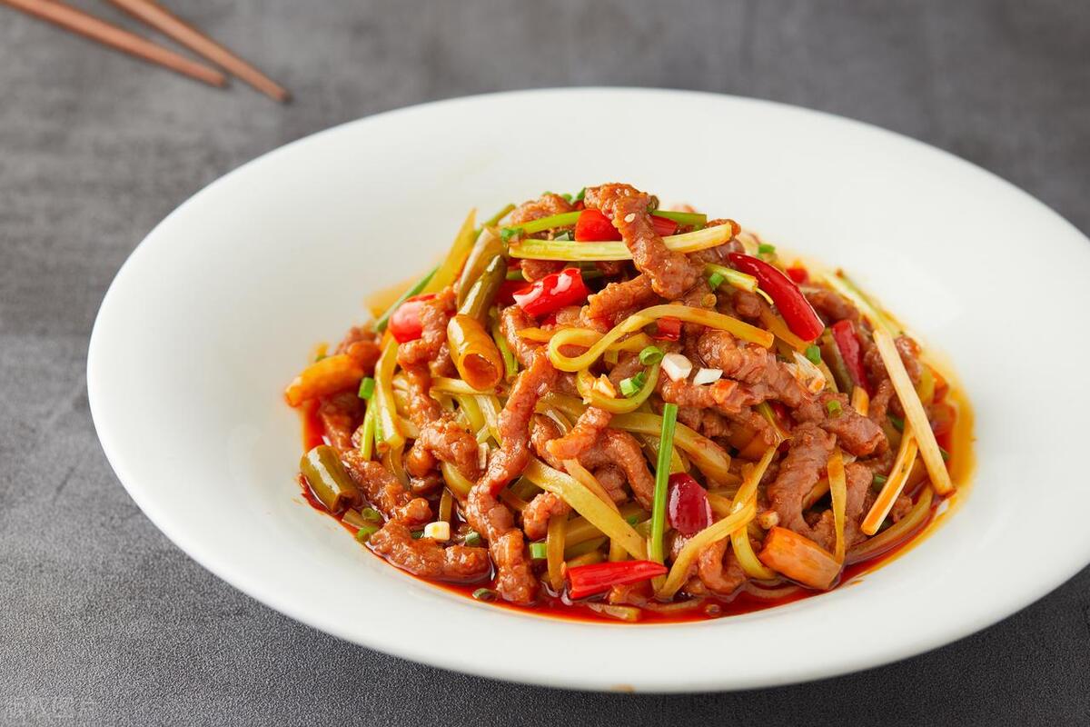 Shredded Beef with Sweet Pepper is a delicious Sichuan dish that is ...