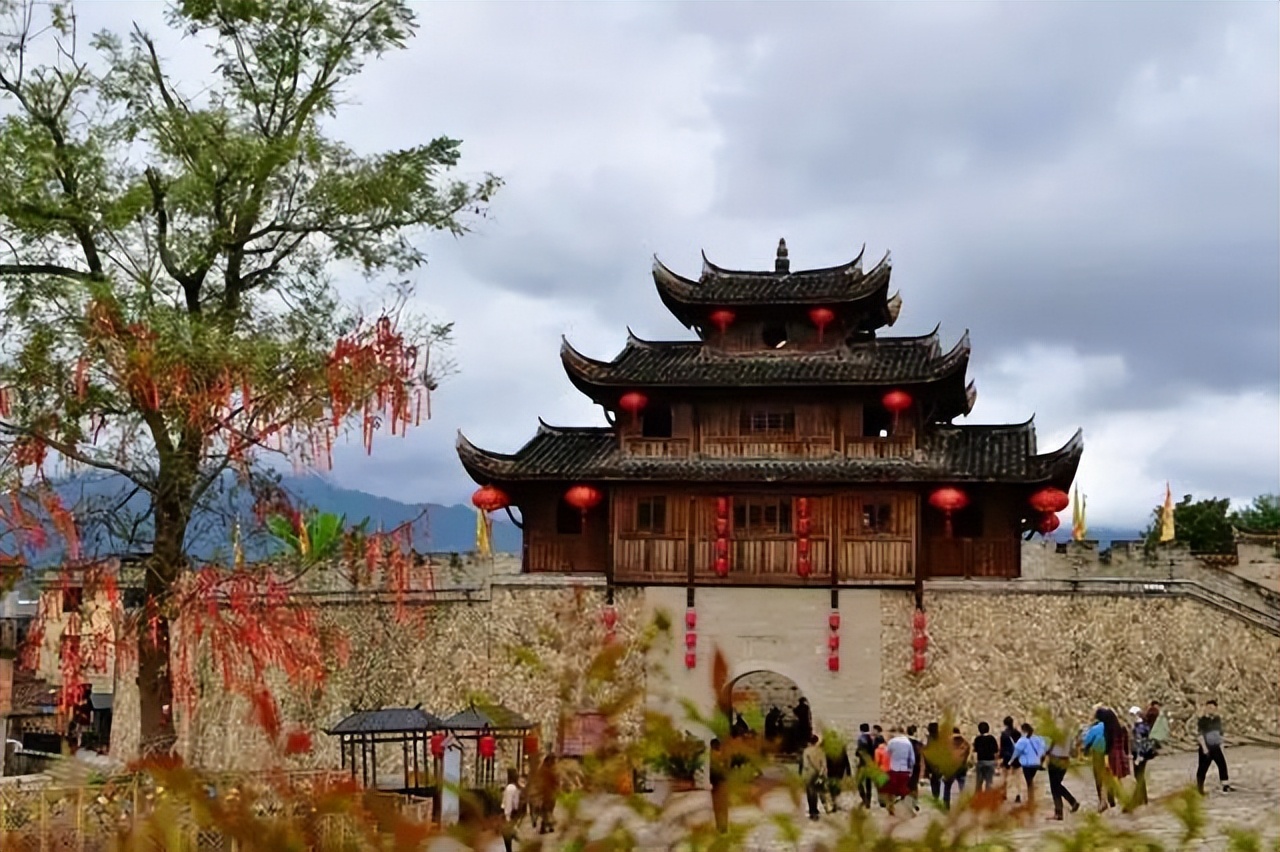 Tremendous things, outstanding people - iNEWS