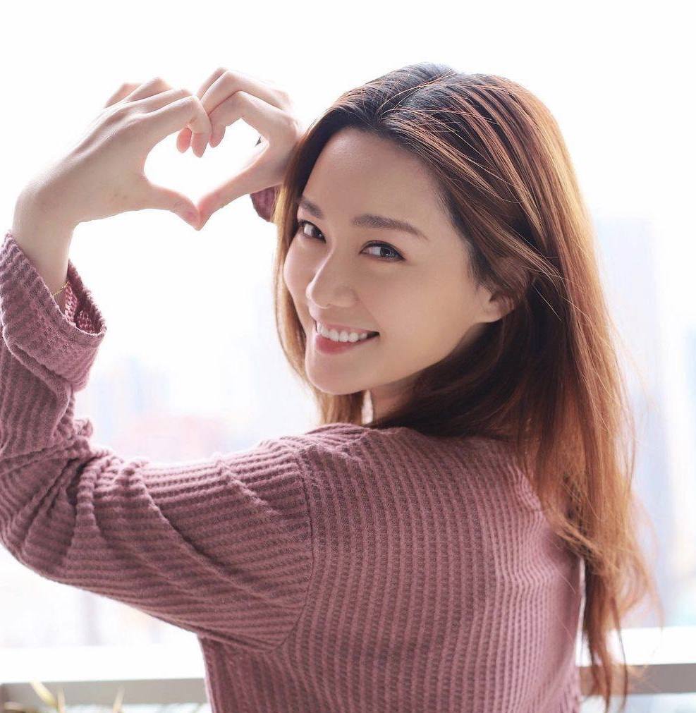 Ma Guoming celebrates his 48th birthday, his girlfriend Tang Luowen ...