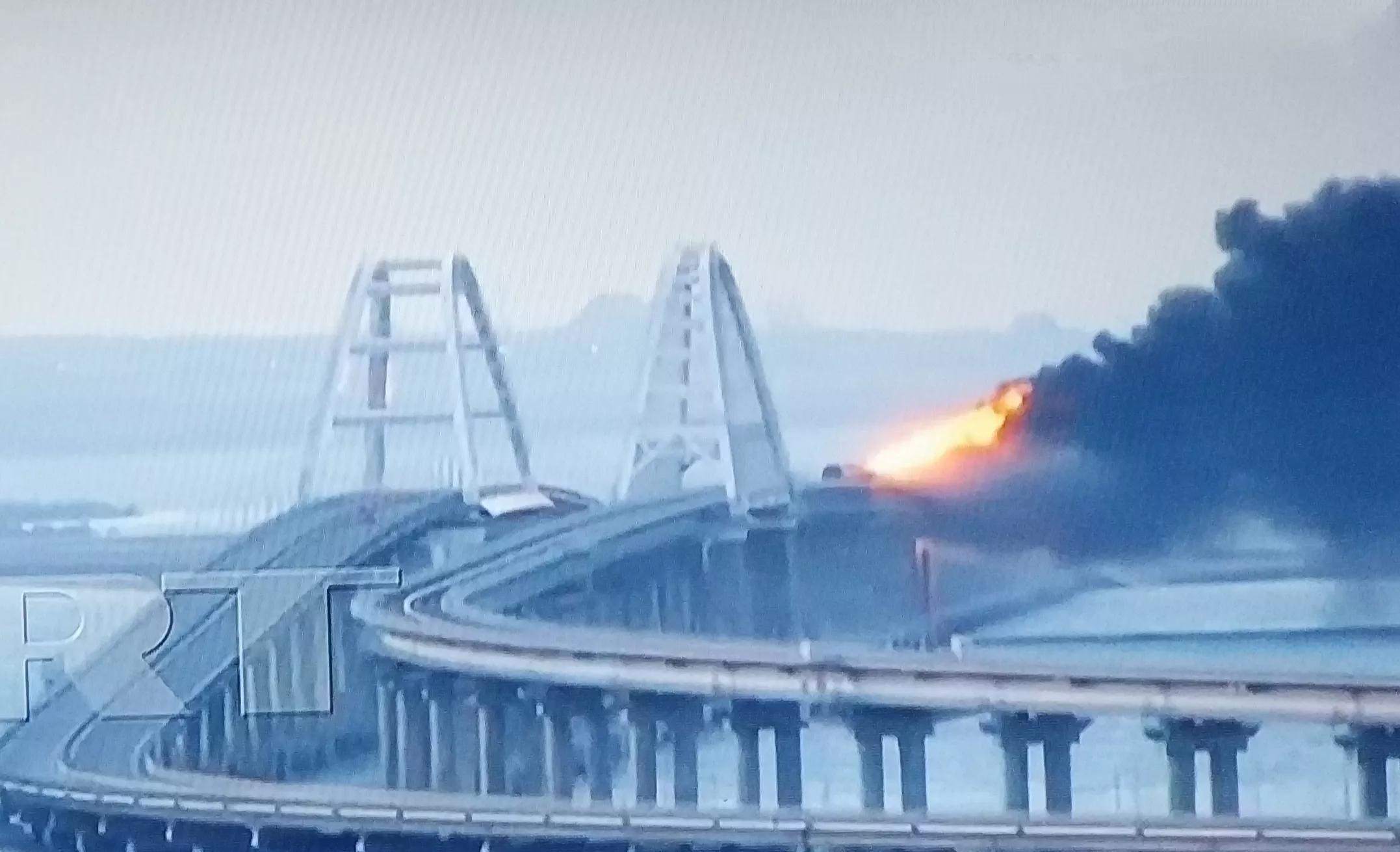 The consequences of the explosion on the Crimea bridge ferment - iNEWS